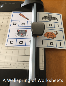 CVC Word Clip Cards - Consonant Vowel Consonant / Short Vowel Sound